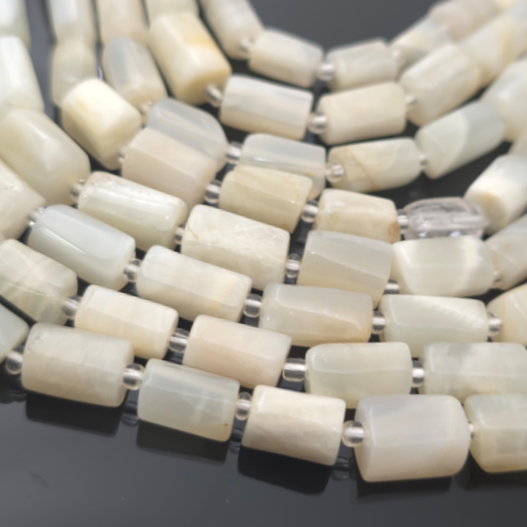 Mesečev kamen -8mm*12mm – Poludrago kamenje